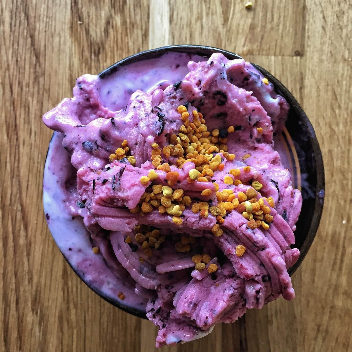 Blueberry Ice Cream Recipe - Serving Ice Cream